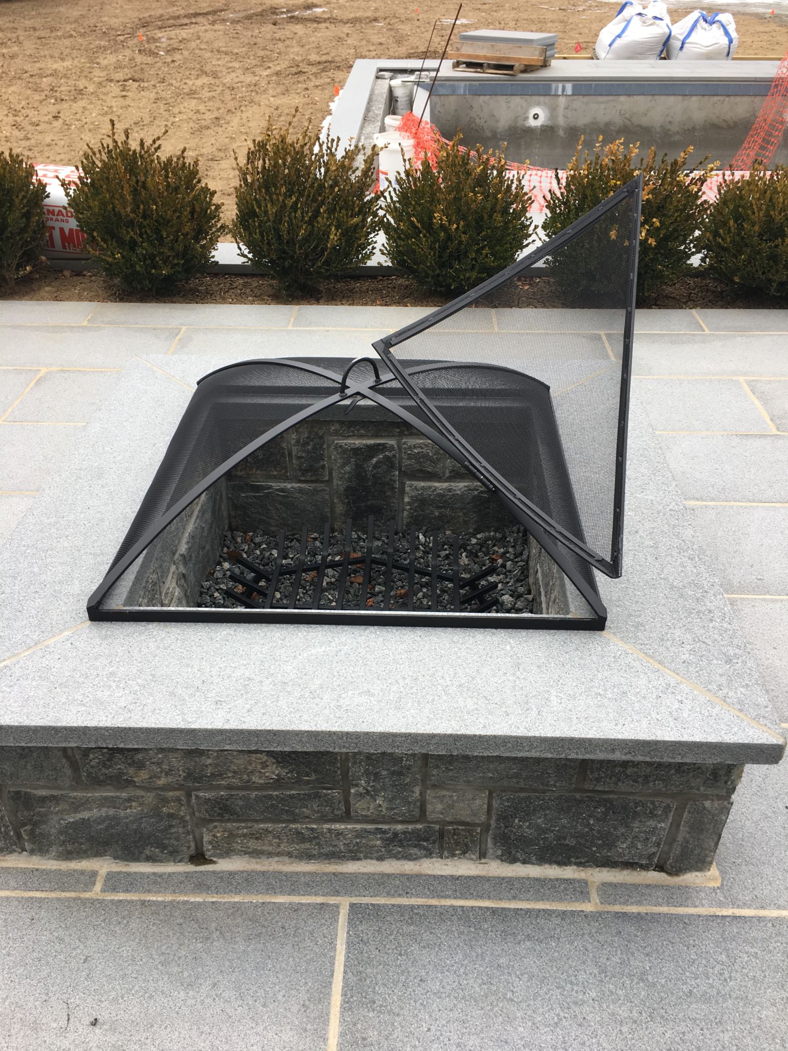 Low Profile Fire Pit Screen (Up To 48″ Per Side) – Durable & Safe
